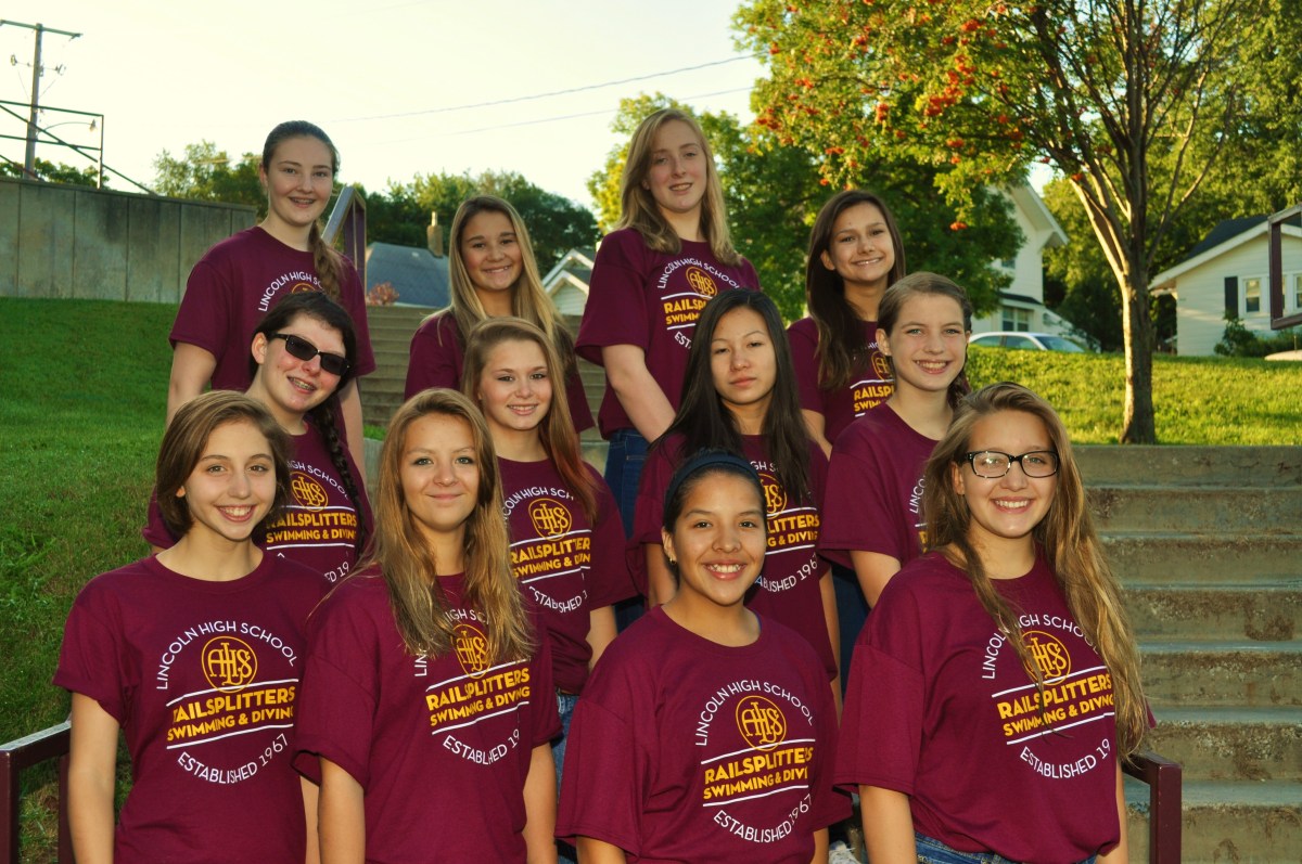 Meet The Team: Freshman – Rails Swimming